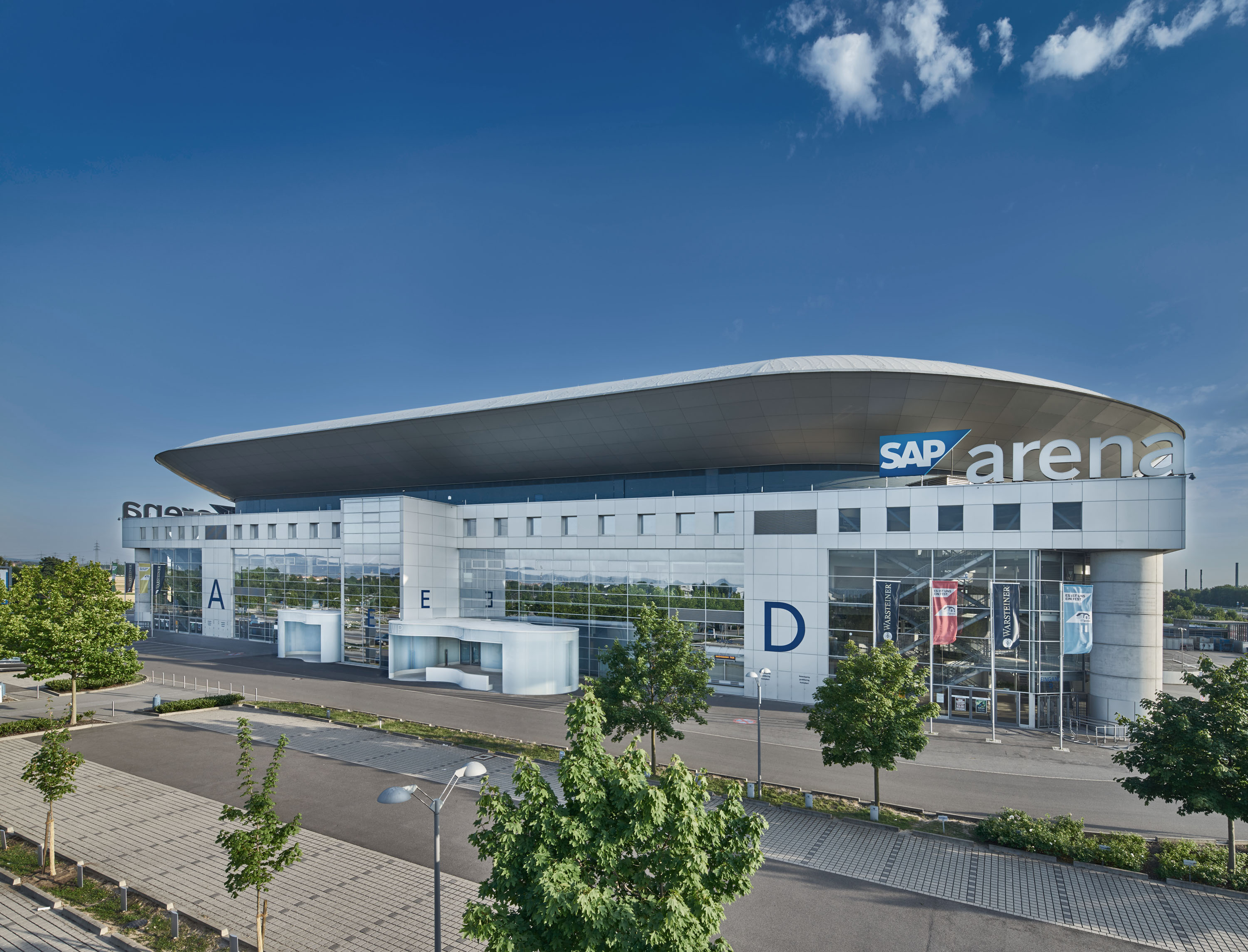 Goldhammer Kratzenstein Architekten | SAP Arena VIP Eingang